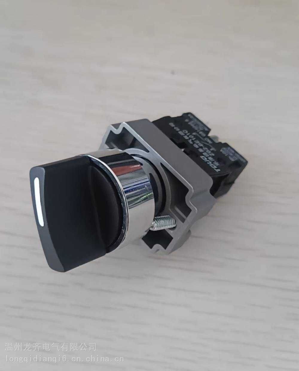 【施耐德选择开关XB4BD25长柄自锁二三档自锁自复位开关】价格_厂家-供应商网